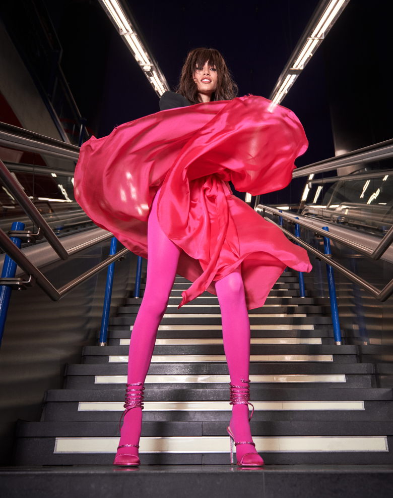 Whatever your legs want: Η νέα τηλεοπτική καμπάνια της Calzedonia | Jenny.gr